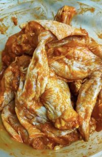 Ayam Goreng Sedap Dari Biasa, Kena Perap Dengan ‘Bahan’ Ini!