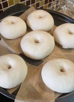 Resepi Bagel Homemade Cara MUDAH, Sapu Cream Cheese Memang...