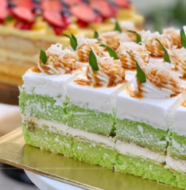 7 Kek SIMPLE Untuk Rumah Terbuka, Tak Perlu Pening Kepala Dah!