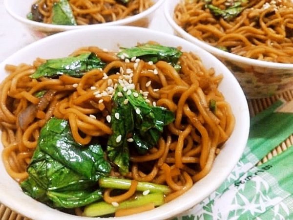 Mee Kicap Chinese Style Macam Di Kedai, Makan Sepinggan Licin!