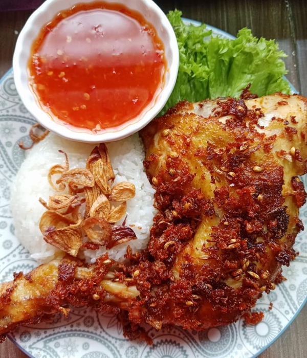 Pulut Ayam Siam Yang Padu Terangkat, Aromanya Buat Selera Terpikat