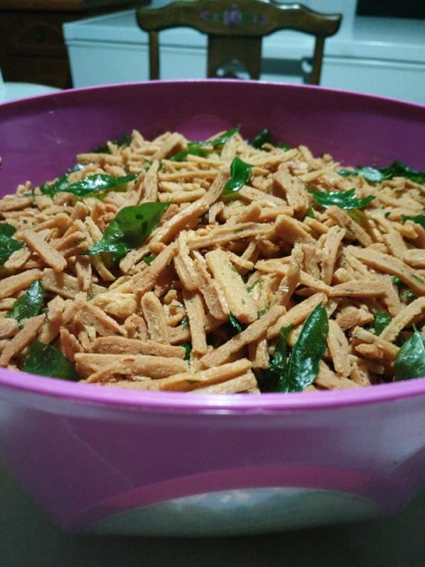 Kuih Gunting Rangup & Pedas Manja, Krup Krap Tak Cukup Sebalang!