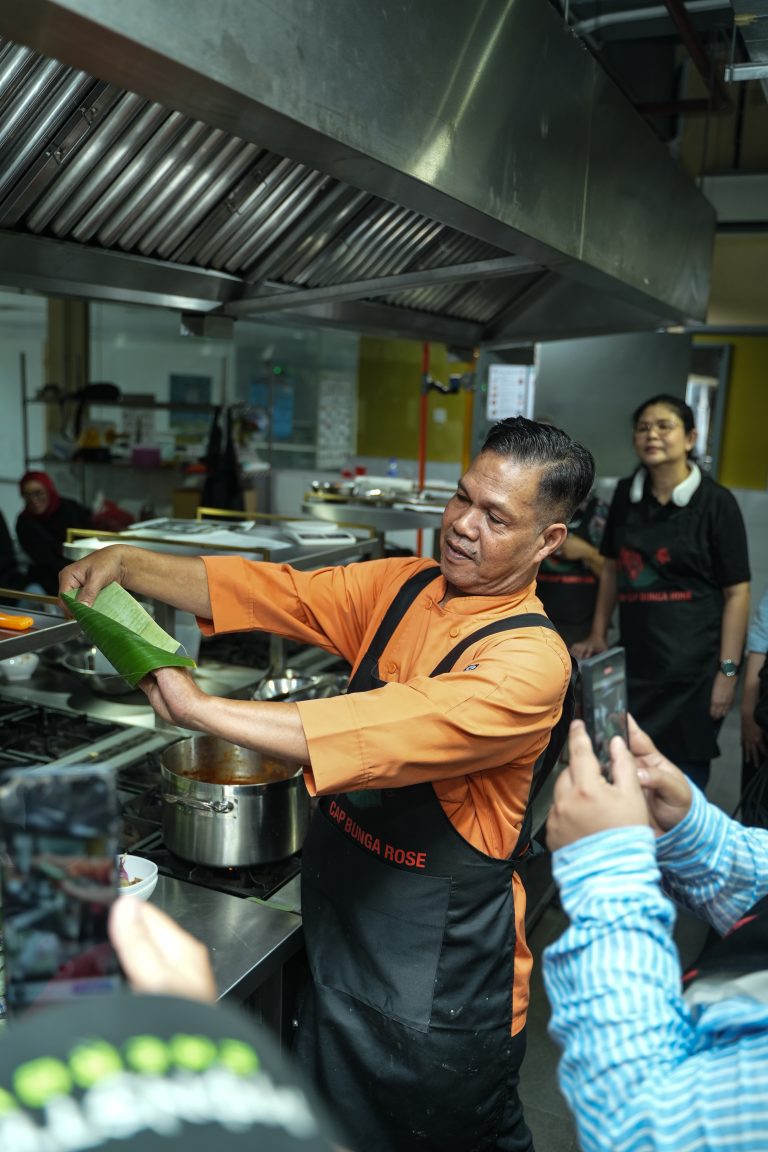 Rempah Cap Bunga Rose Jadi Pilihan Profesor Chef Zam Dalam Bengkel ...