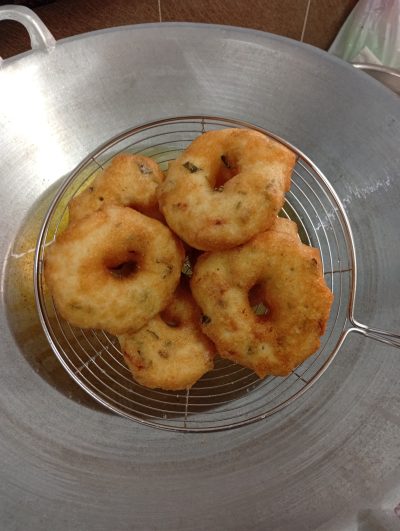 Resepi Vadai Donut Lembut & Gebu, Tanpa Tepung Atau Baking Powder