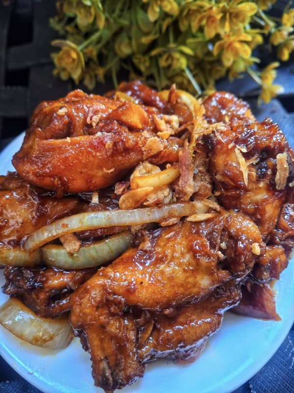 Ayam Karamel Bawang Yang Pekat Berkilat, Rasa Pun Tak Terkata Sedap