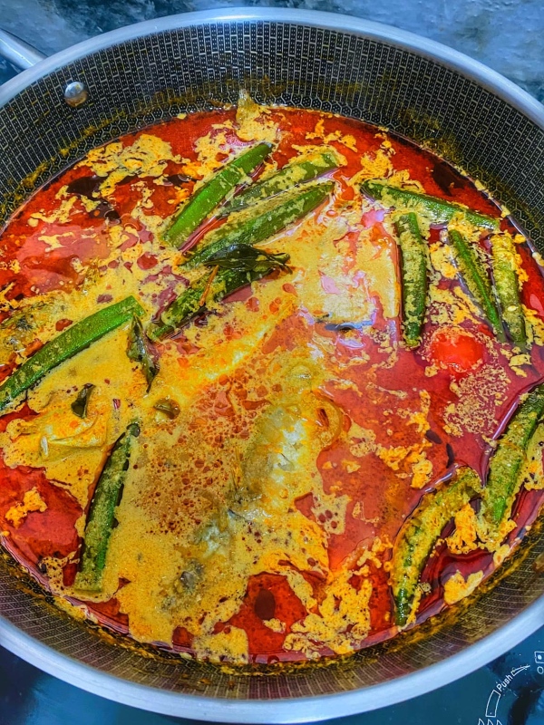 Resepi Kari Ikan Kembung, Cara Ini Buat Kuah Lebih Cantik Dan Sedap