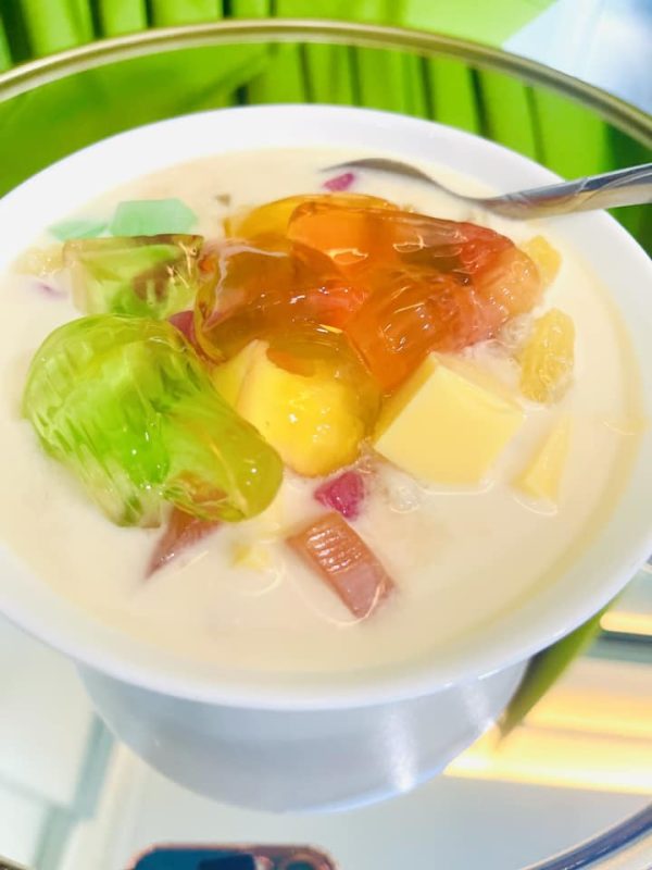 Puding Koktail Kastard Yang Manis, Lembut & Sejuk Sangat Menyegarkan