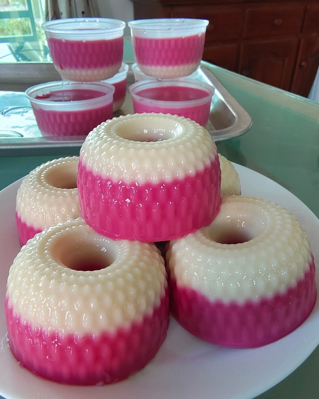 Resepi Puding Rose Susu Dua Lapis Comel Lembut Berkrim