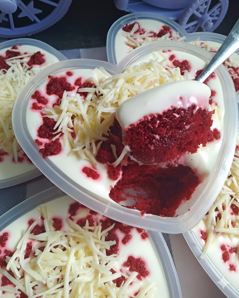 Kek Red Velvet Cheese Leleh Paling Lembut & Berkrim