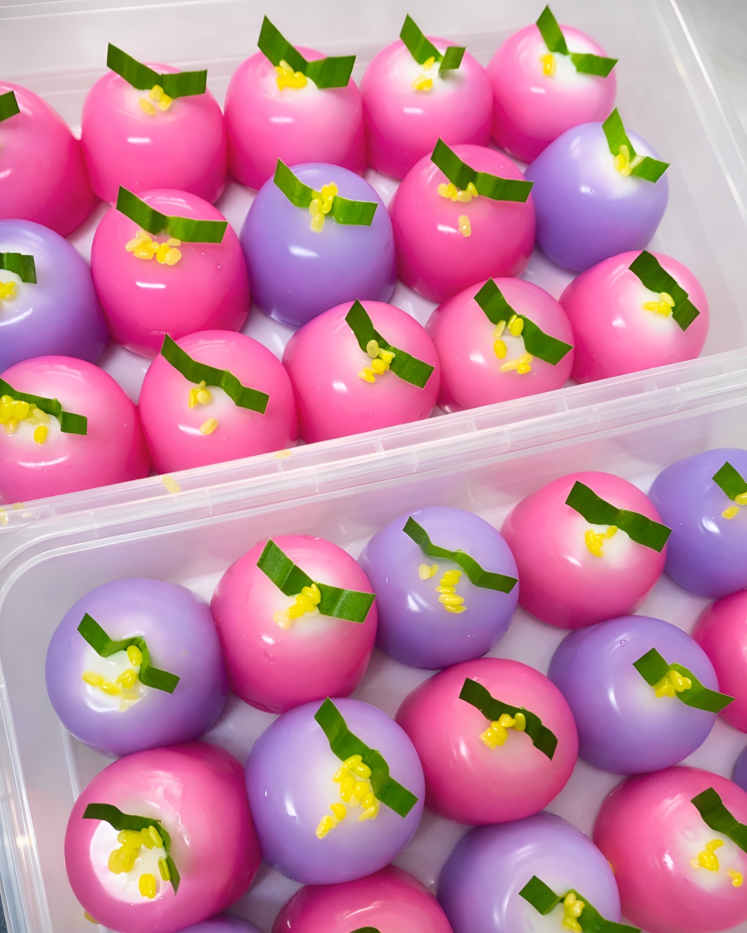 Khanom Leum Kleun, Kuih Thai Lembut & Comel Yang Mudah Dicuba
