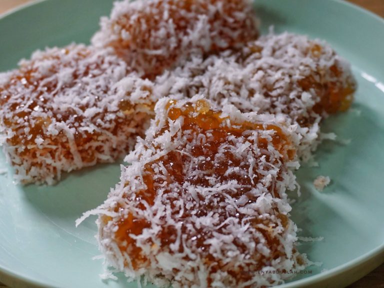 Resipi Sagu Gula Melaka Gaul Kelapa, Sekali Gigit Terasa Lembutnya ...